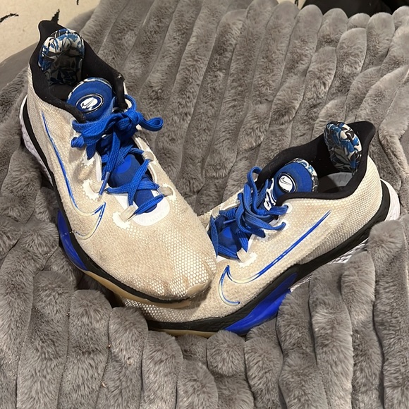 Nike | Shoes | Euc Nike React Zoom Size 8 Great Baller Show With Lots ...